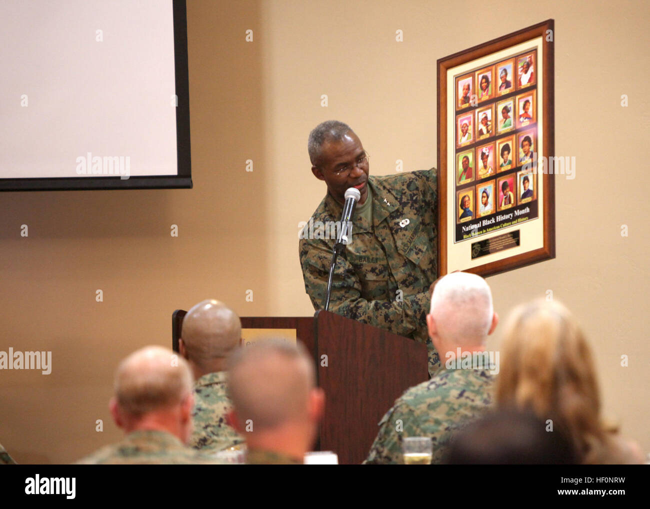 Guest speaker and 1st Marine Division commanding general, Maj. Gen ...