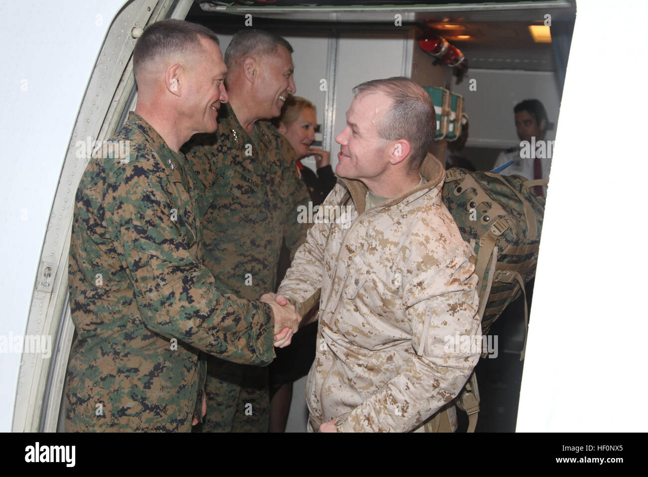Lt. Gen. John M. Paxton Jr., and Maj. Gen. Jon M. Davis greet Marines ...