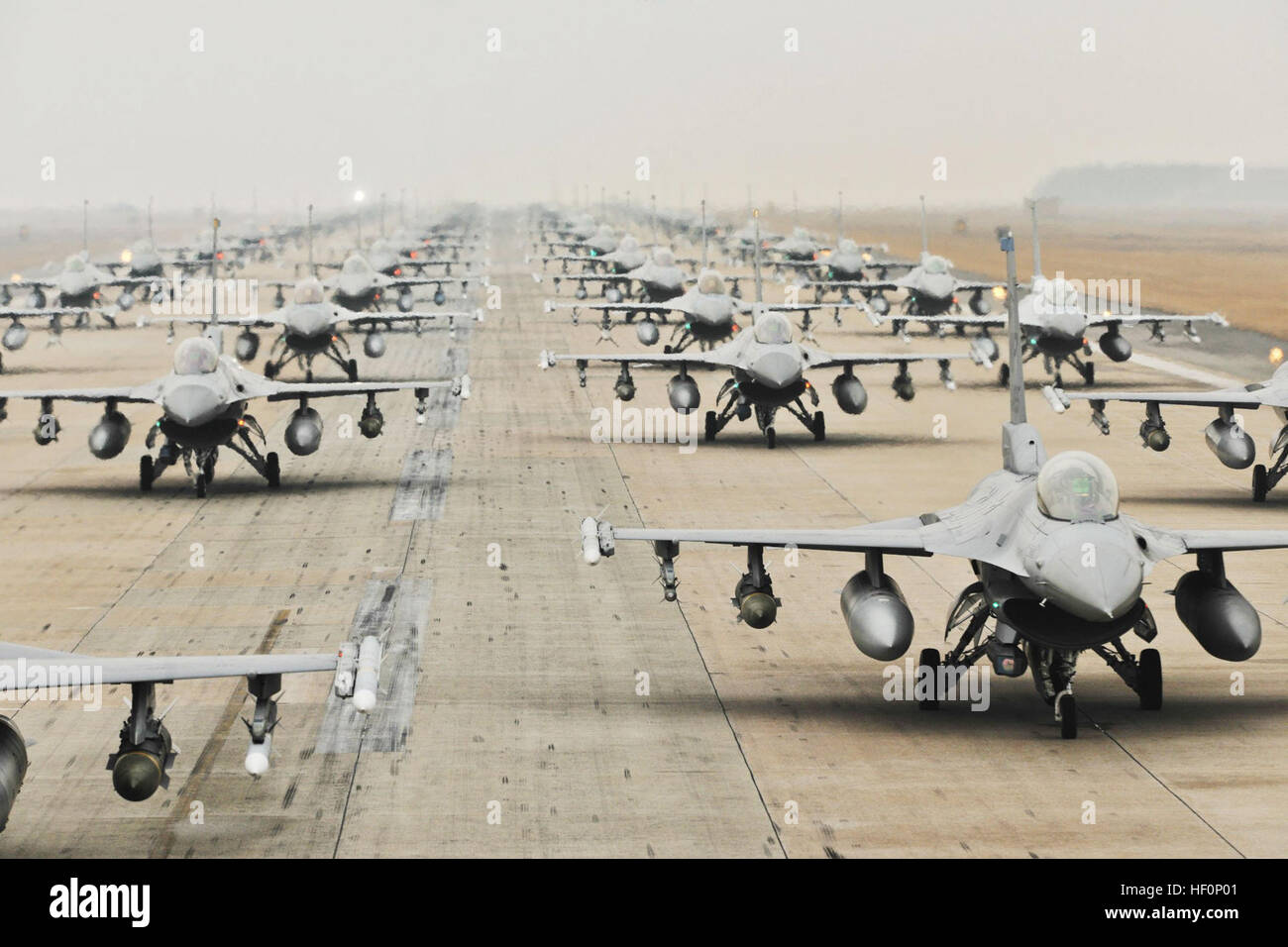 F-16 Fighting Falcons from multiple U.S. and ROK fighter squadrons ...