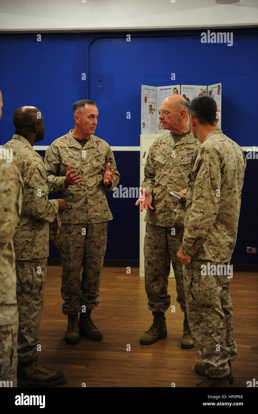 Assistant Commandant of the Marine Corps Gen Joseph F. Dunford visits ...