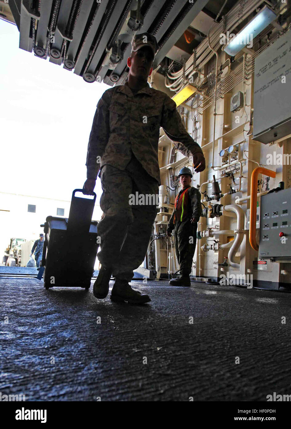 Marines and sailors of the 24th MEU and Iwo Jima ARG boarded USS New ...