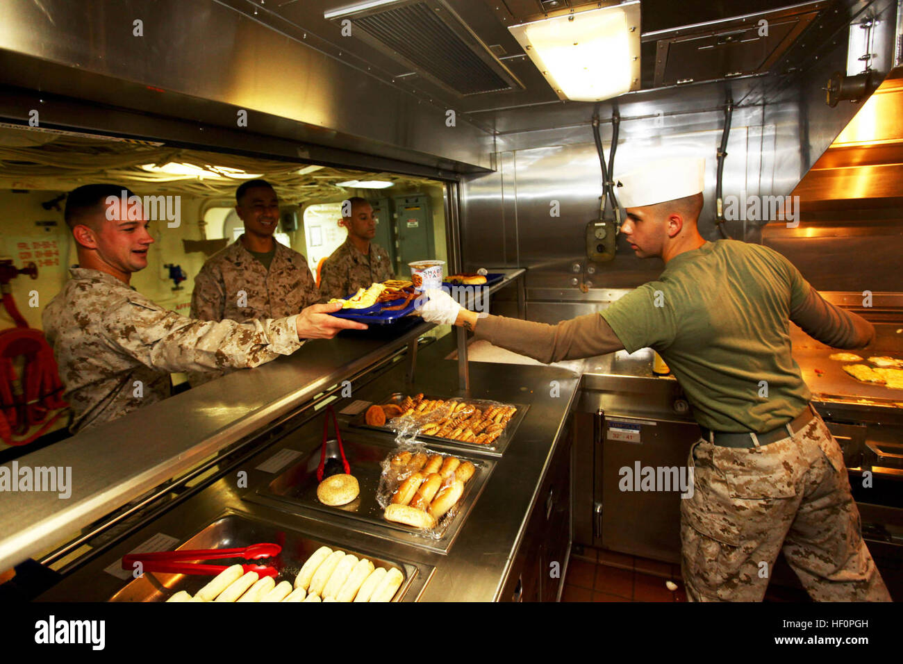 Cpl. Brandon Hurst with Marine Medium Tiltrotor Squadron 261 ...