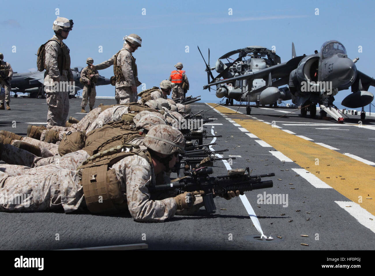 Marines with Weapons Company, Battalion Landing Team, 1st Battalion ...