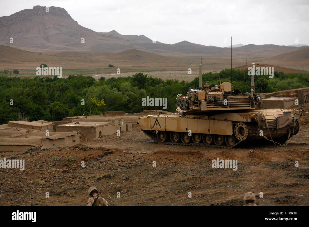 U.S. Marines with 1st Tank Battalion, 1st Marine Expeditionary Force ...