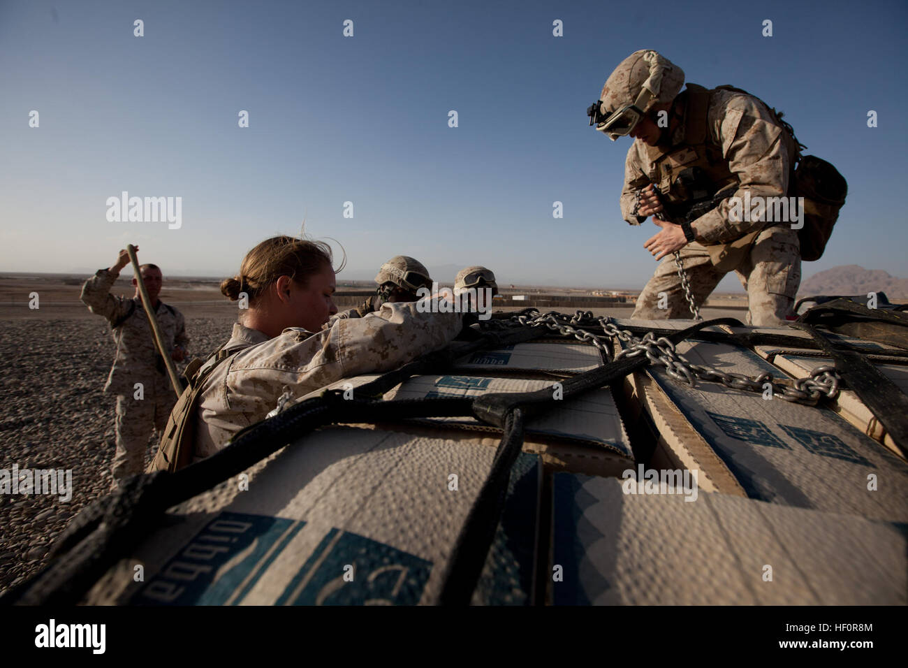 1st supply battalion combat hi-res stock photography and images - Alamy