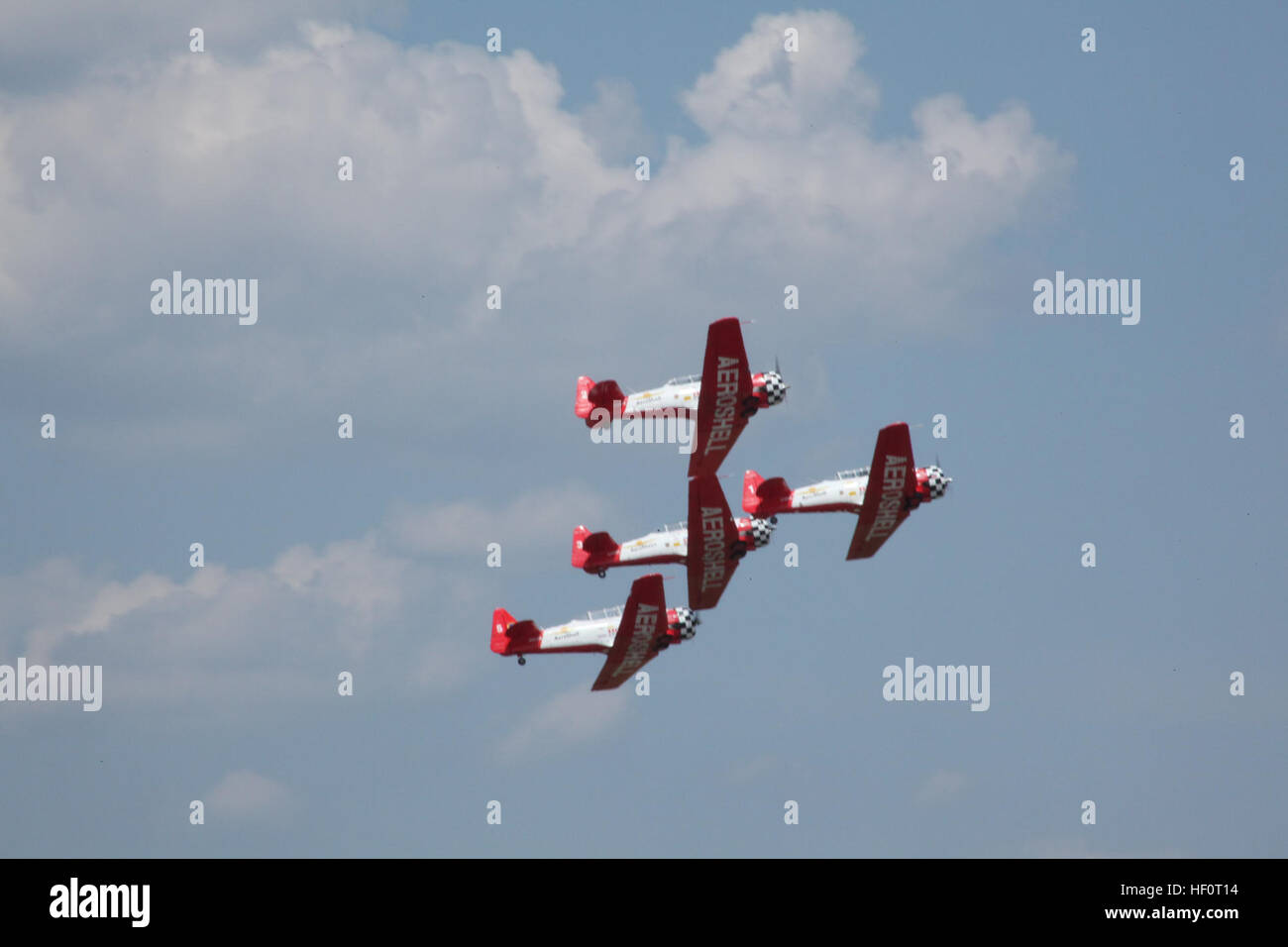 Thousands gather for the second day of the 2012 Cherry Point Air Show ...