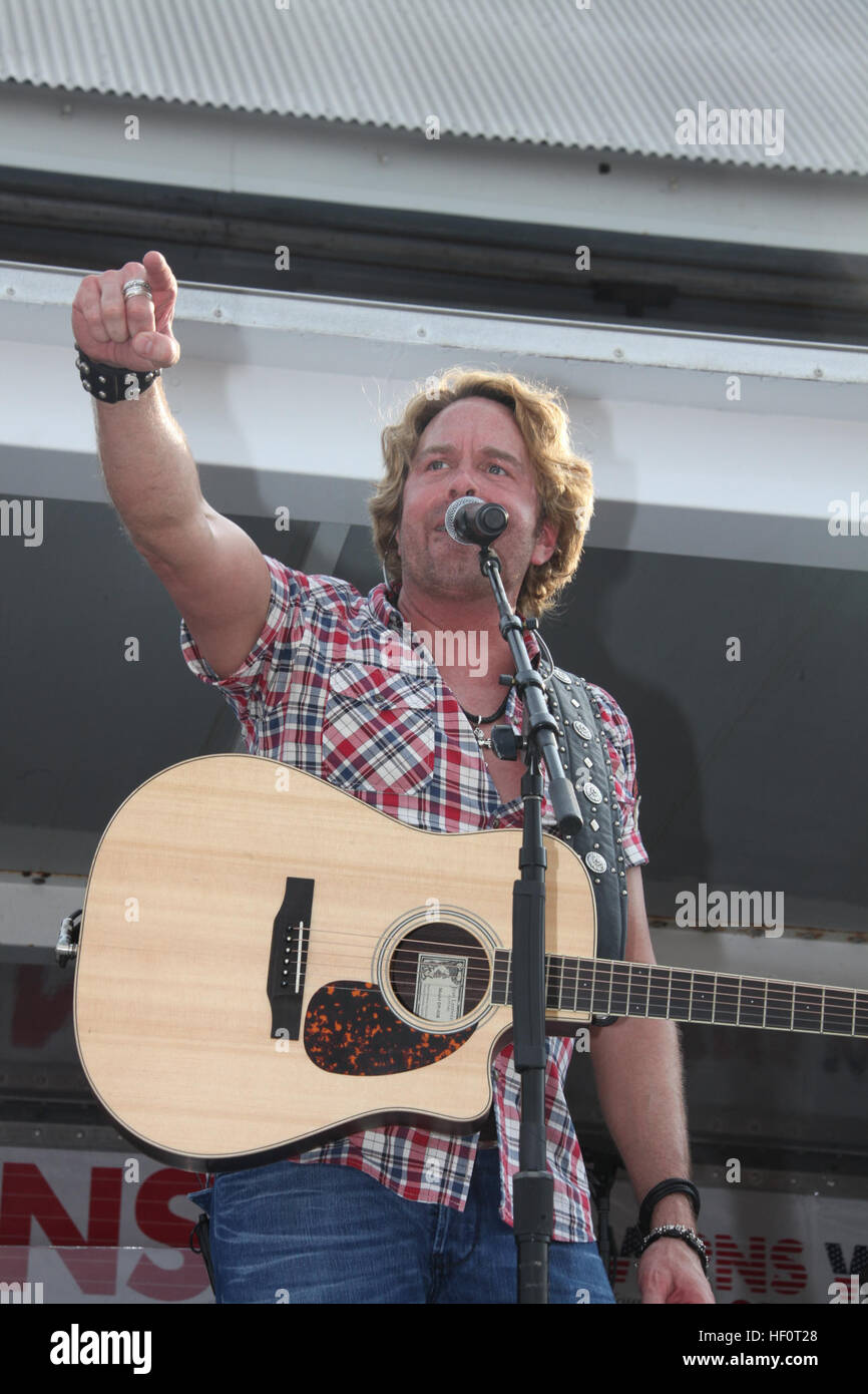 Third performance hi-res stock photography and images - Alamy