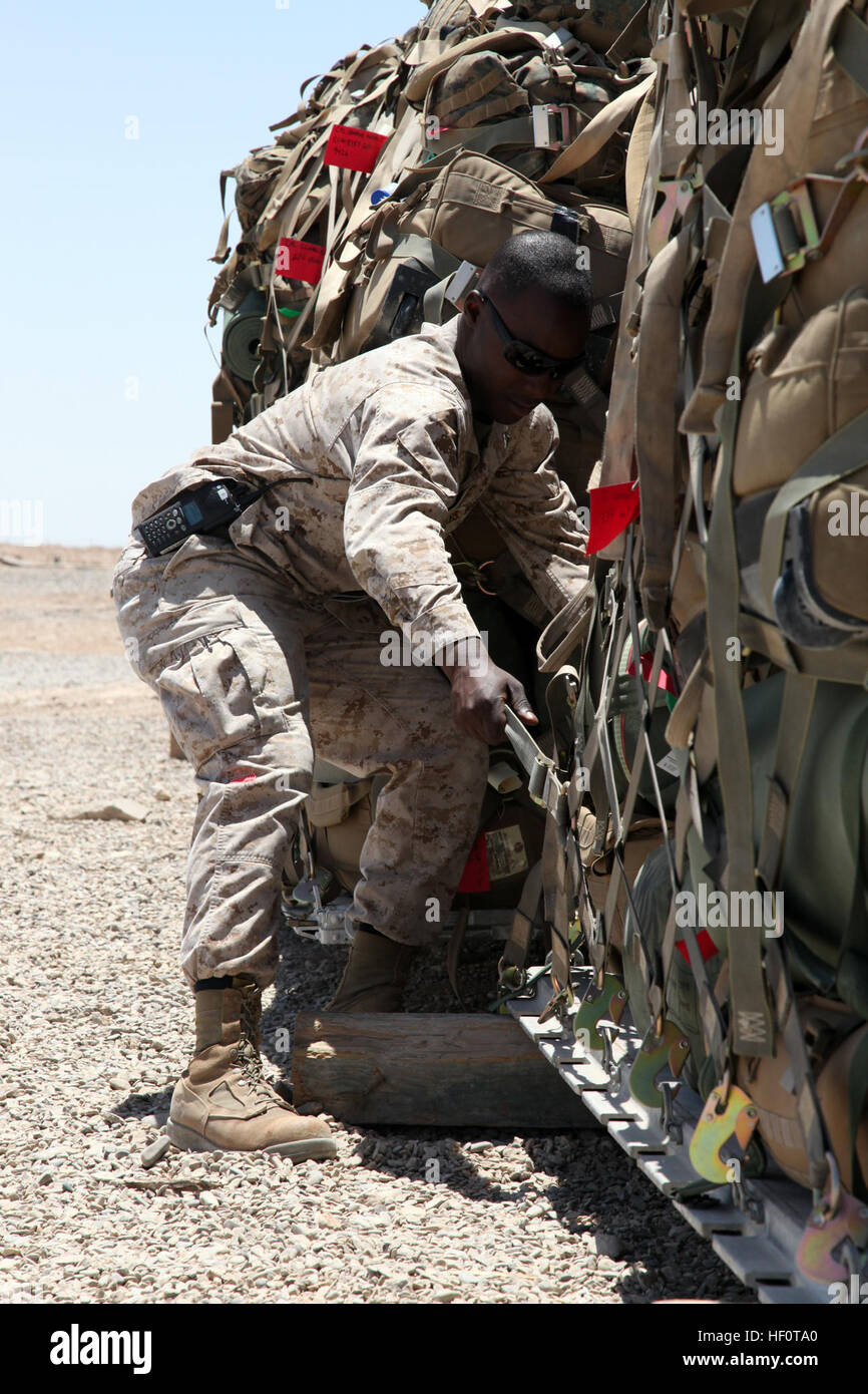 A U.S. Marine with Support Company, Combat Logistics Battalion 4, 1st ...