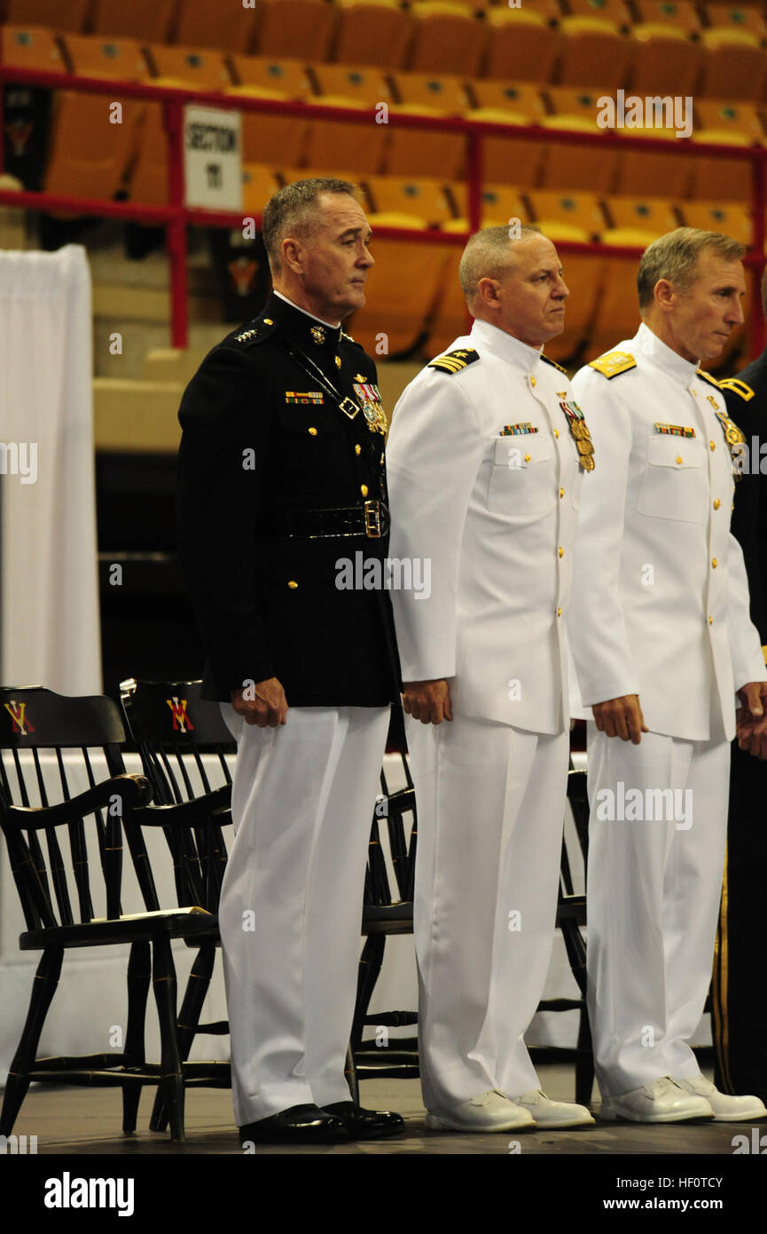 Assistant Commandant of the Marine Corps Gen Joseph F. Dunford visits ...