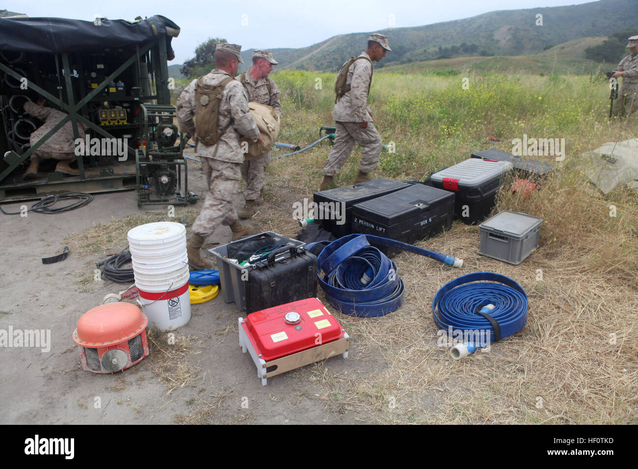 Marines with Combat Logistics Battalion 13, 1st Marine Logistics Group ...