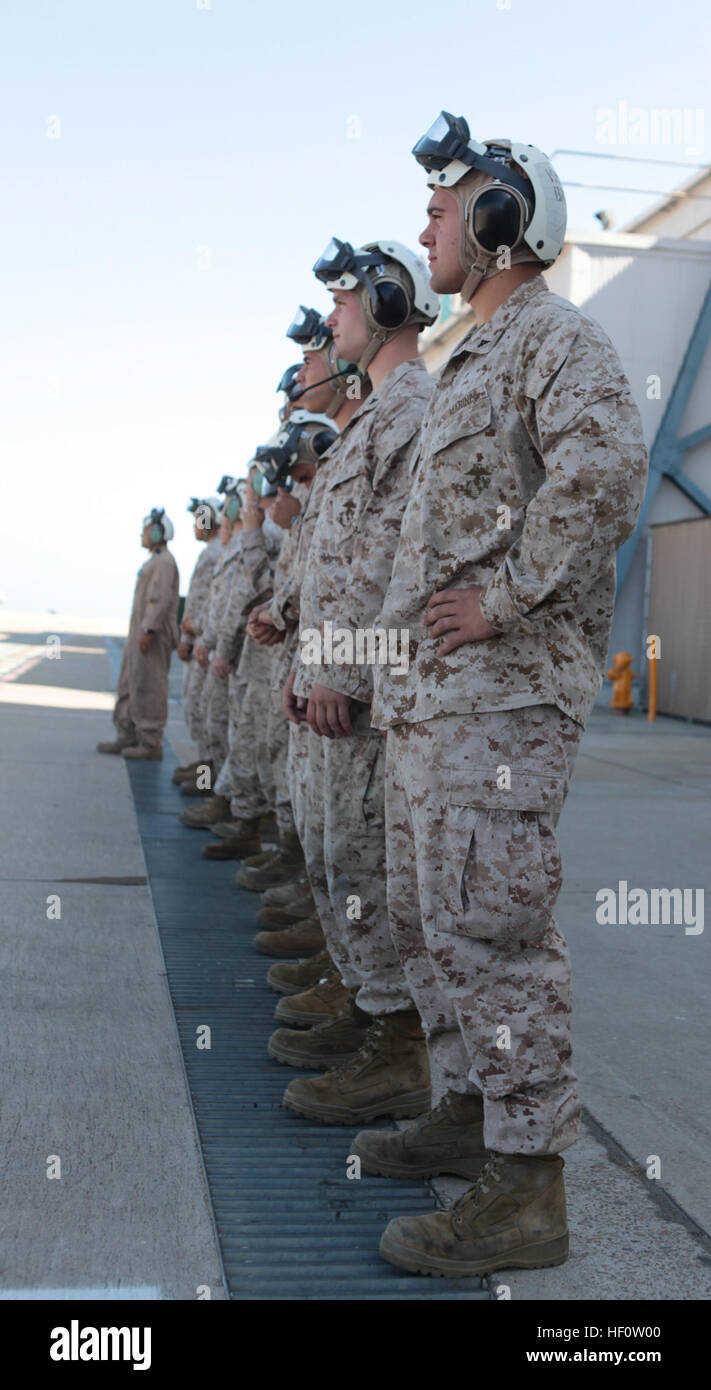 Marines with Motor Transport Maintenance Company, 1st Maintenance ...
