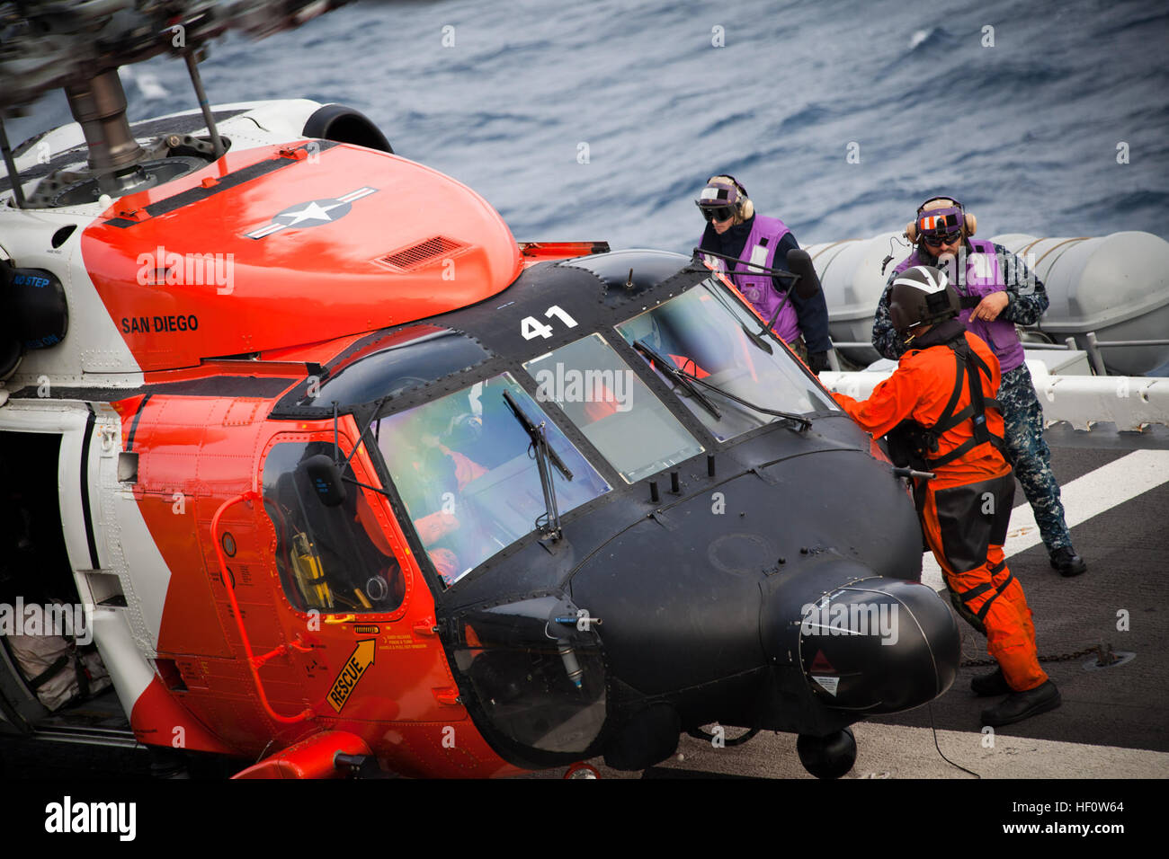 Service members from Amphibious Squadron Three (PHIBRON-3) and the 15th ...