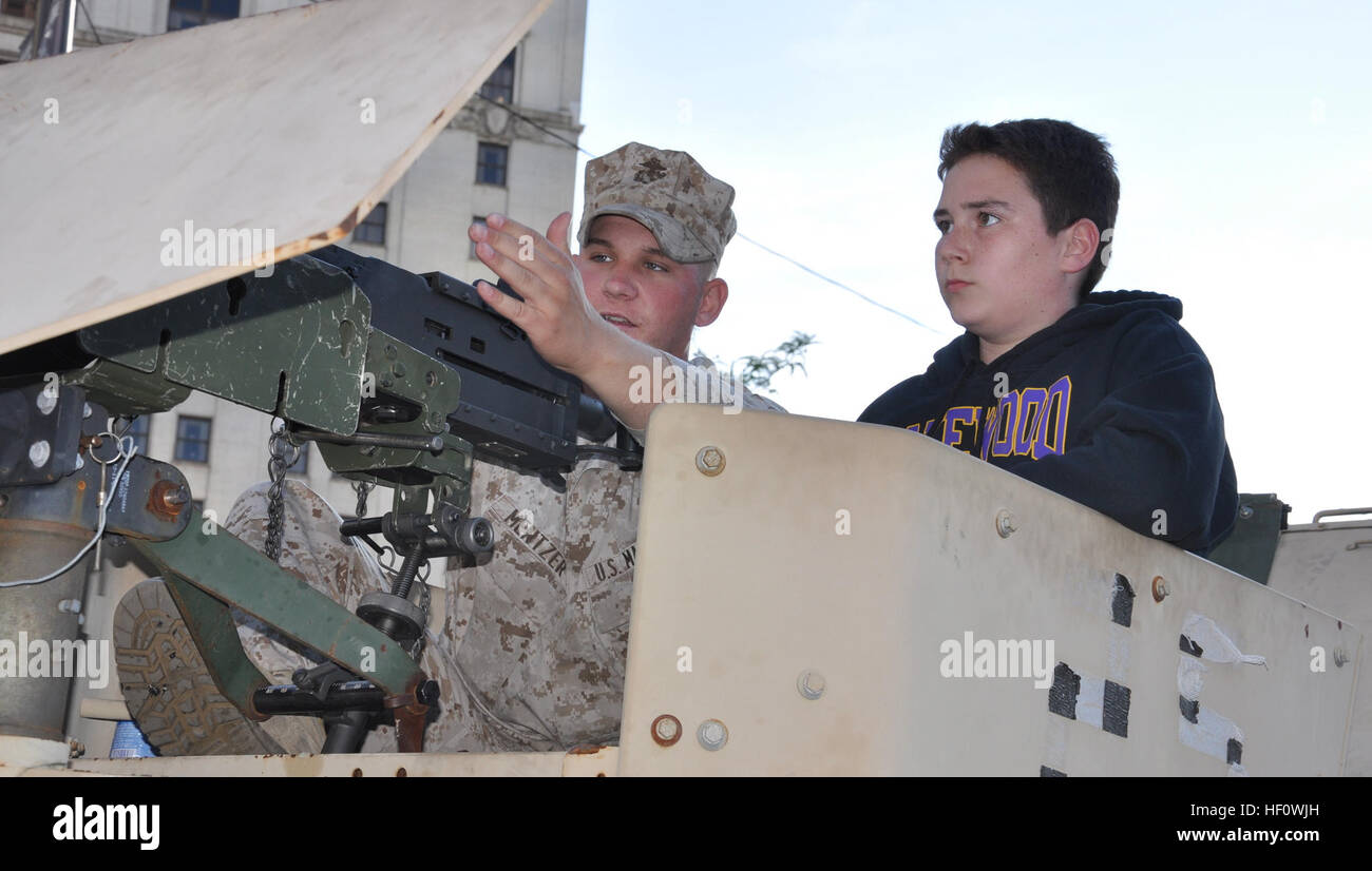 50 caliber humvee hi-res stock photography and images - Alamy