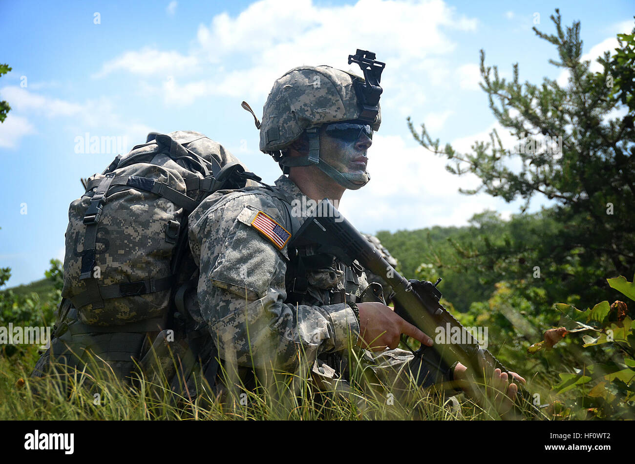 A Michigan Army National Guard Infantry Soldiers of the 1st Battlion ...