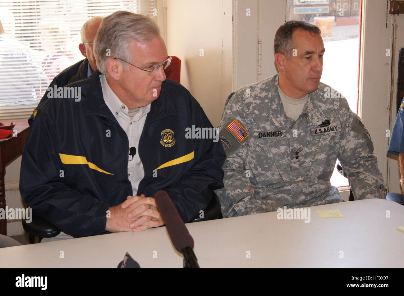 Missouri Gov. Jay Nixon, left, and U.S. Army Maj. Gen. Steve Danner ...