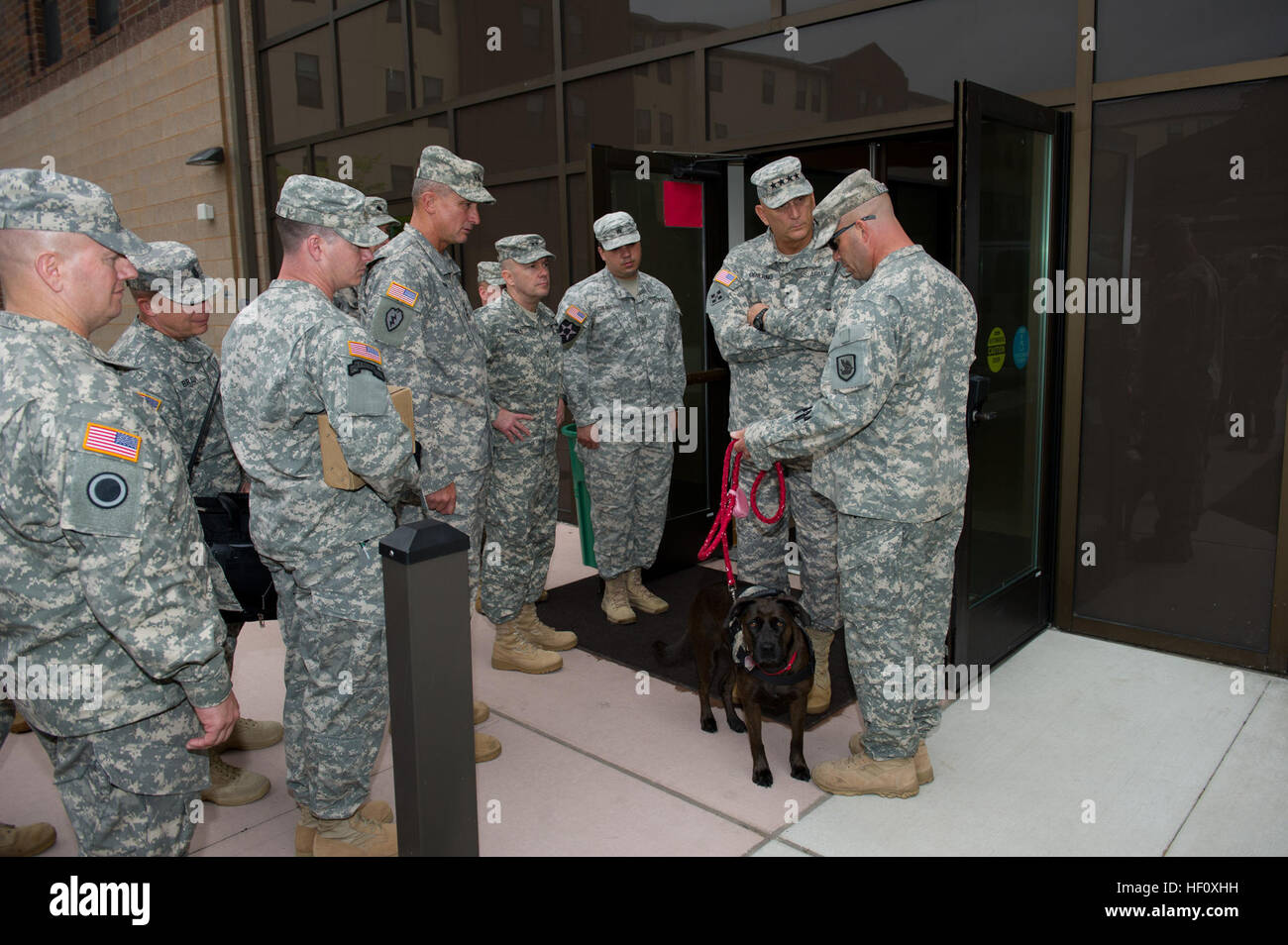 Lt gen brown commanding general hi-res stock photography and images - Alamy