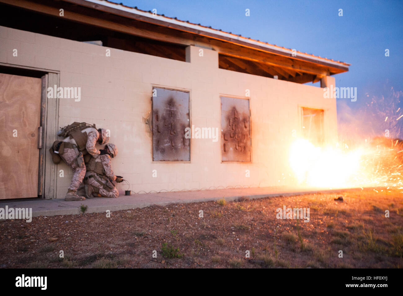 Blasting charge hi-res stock photography and images - Alamy