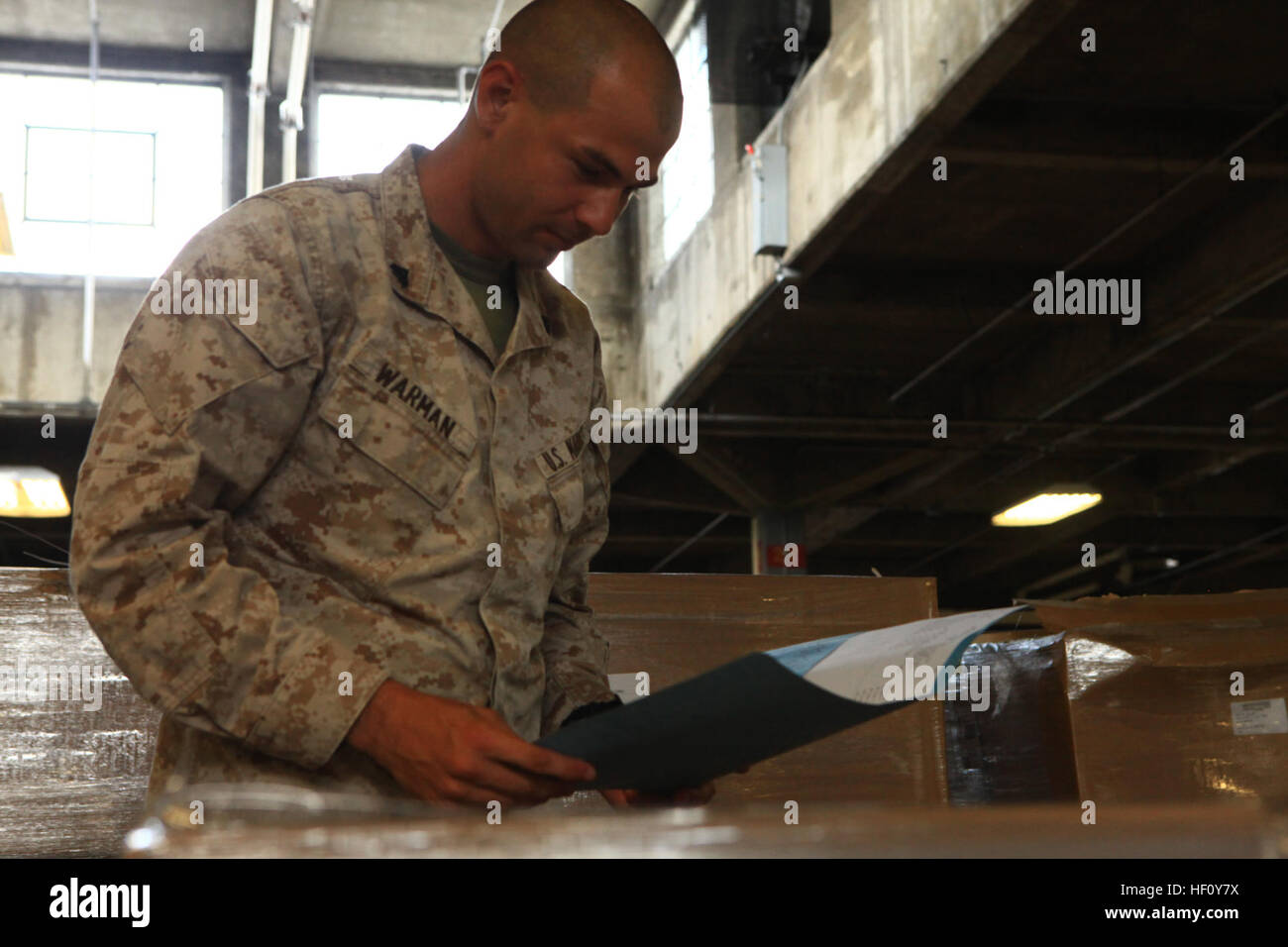 Military logistics management hi-res stock photography and images - Alamy