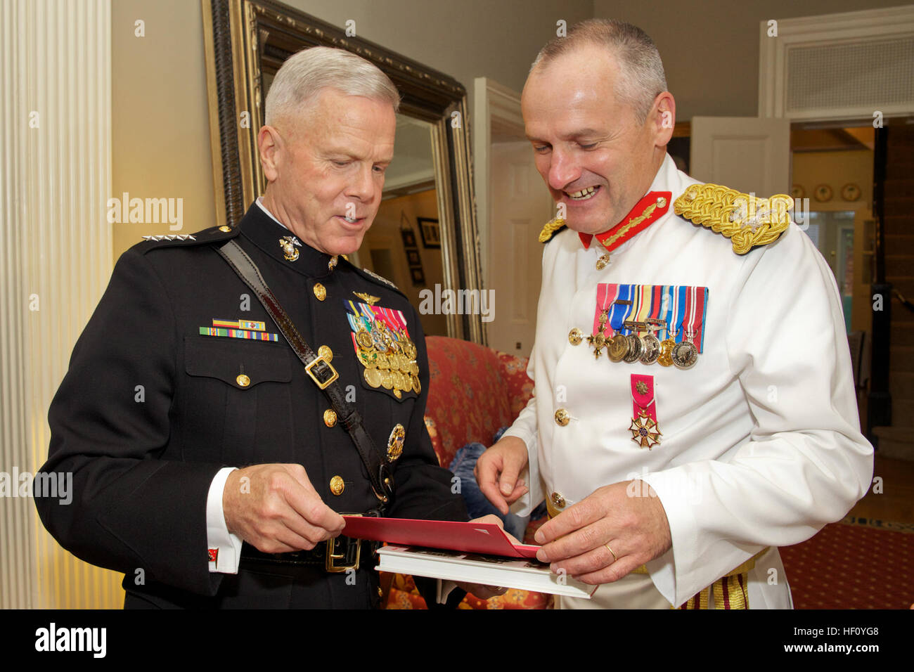 Gen amos hi-res stock photography and images - Alamy