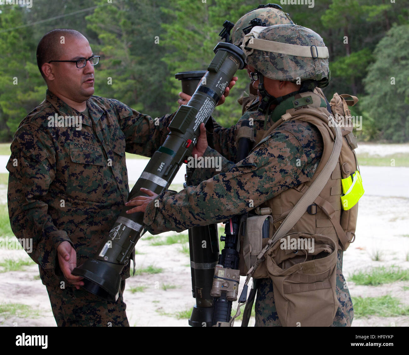 At4 anti tank rocket hi-res stock photography and images - Alamy