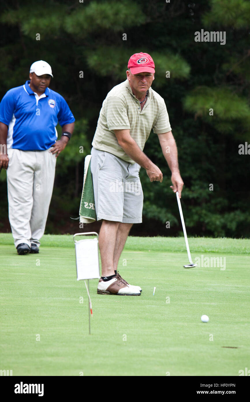 Col. Philip J. Zimmerman, commanding officer of Marine Corps Air ...