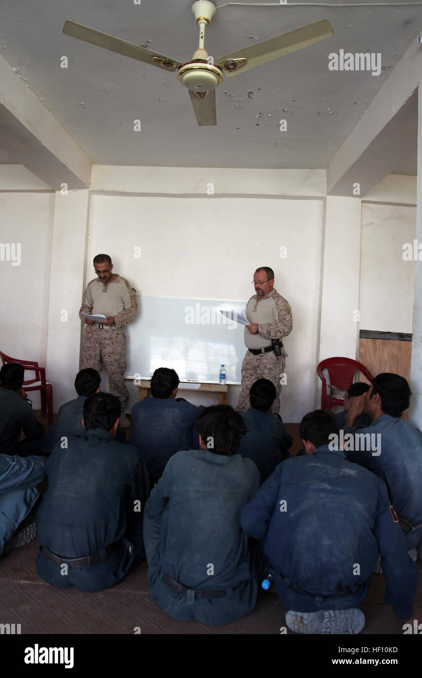 Michael V. Kidd, a retired Birmingham, Alabama police officer, right ...