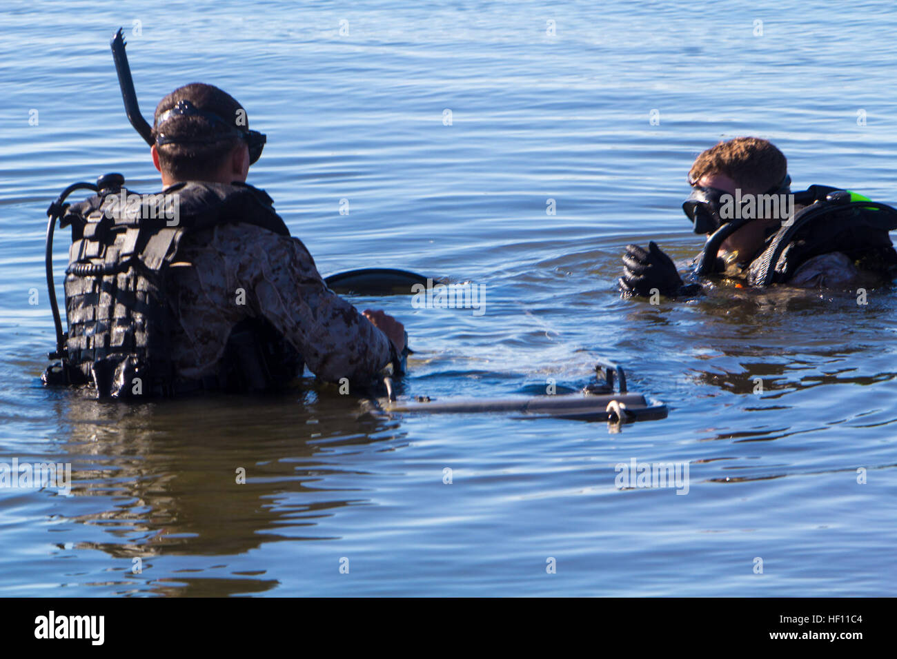 A Reconnaissance Marines assigned to Force Reconnaissance Platoon, 26th ...