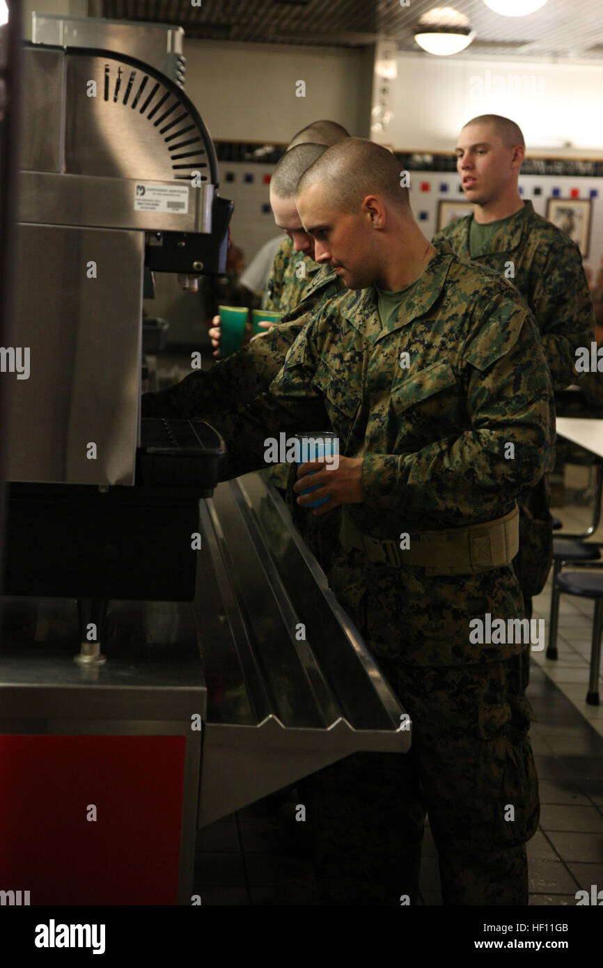 U.S. Marine recruits with Charlie Company, First Recruit Training ...