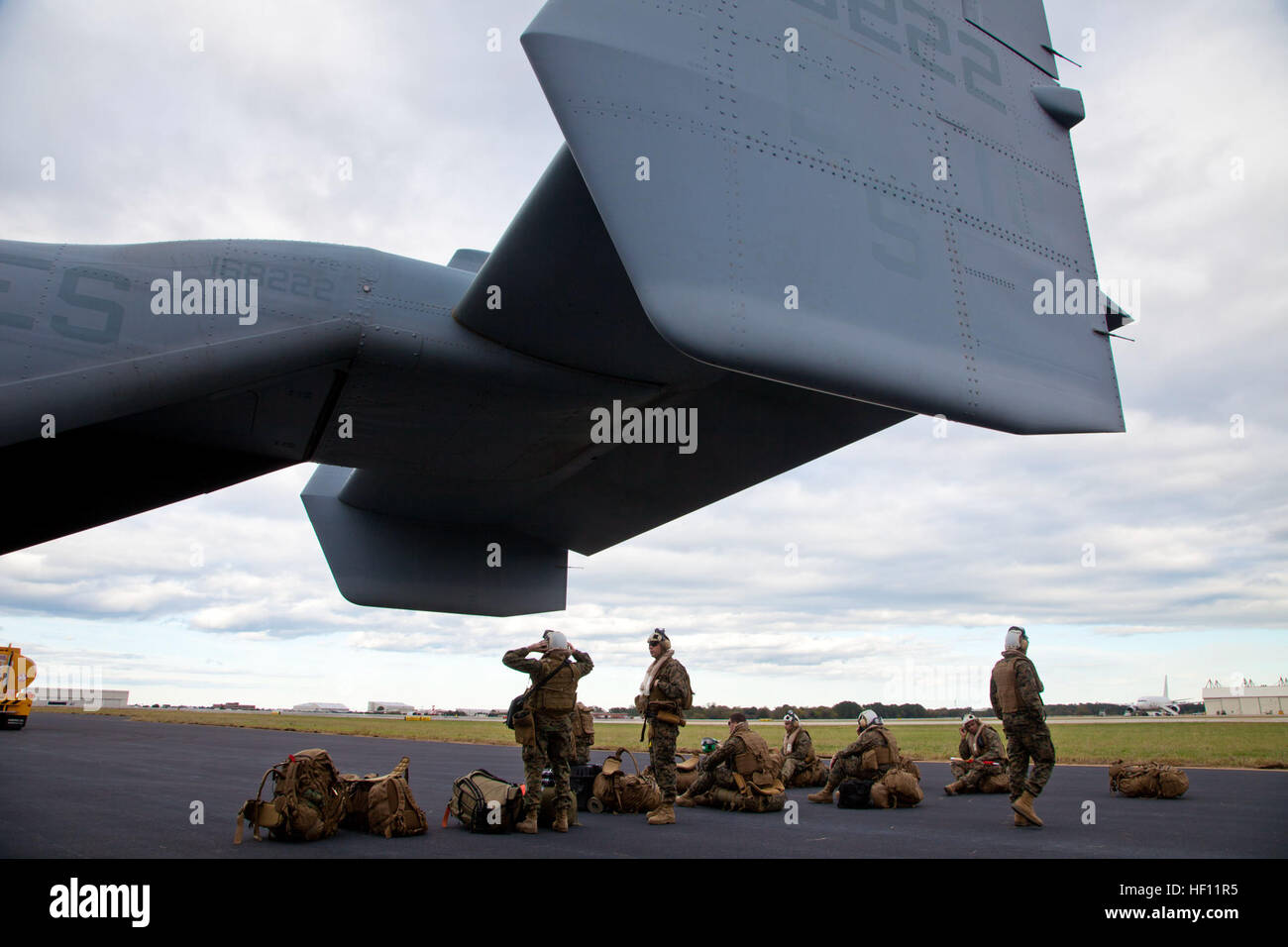 Marines assigned to 26th Marine Expeditionary Unit (MEU) command ...