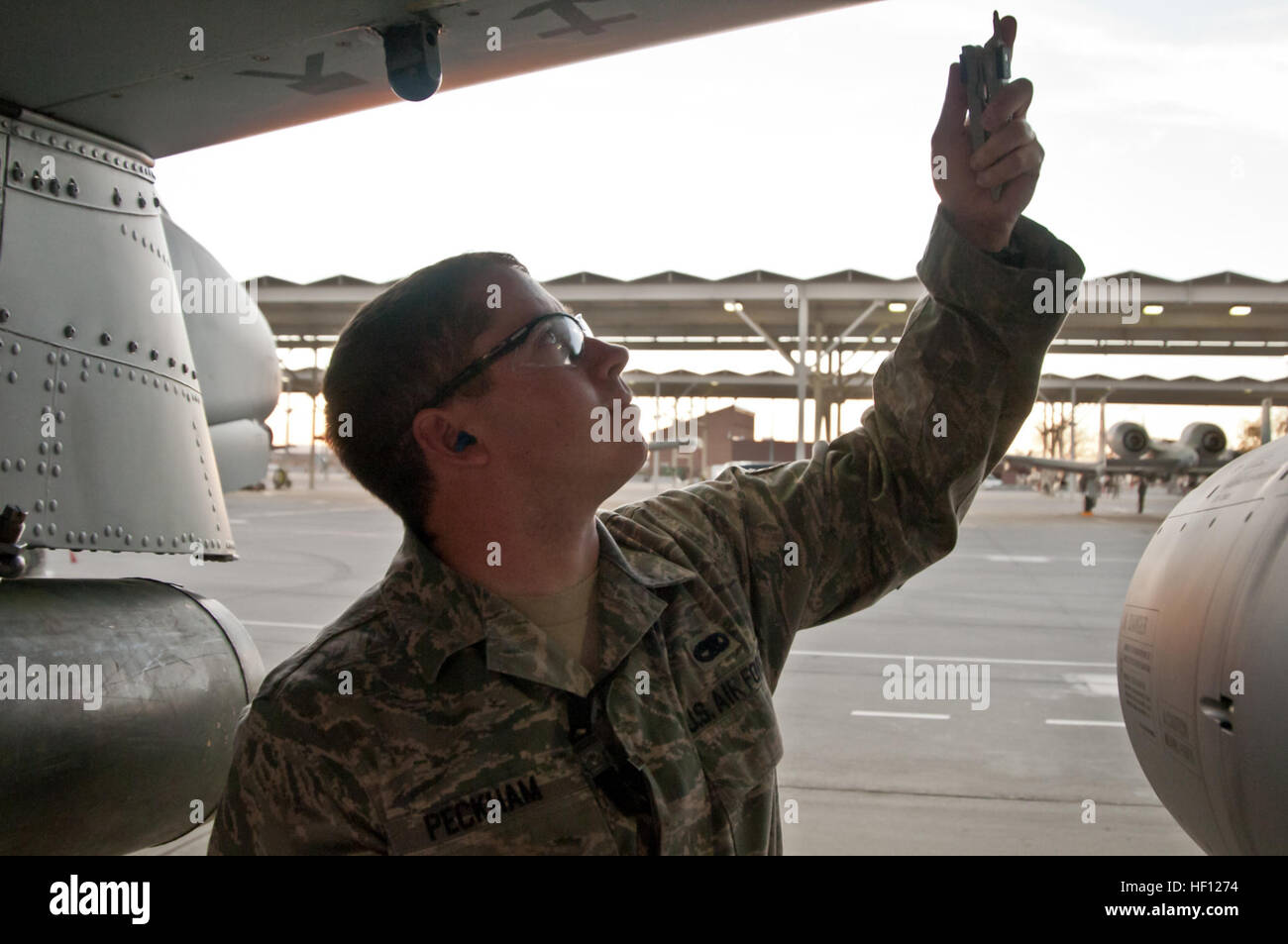 124th aircraft maintenance squadron hi-res stock photography and images ...
