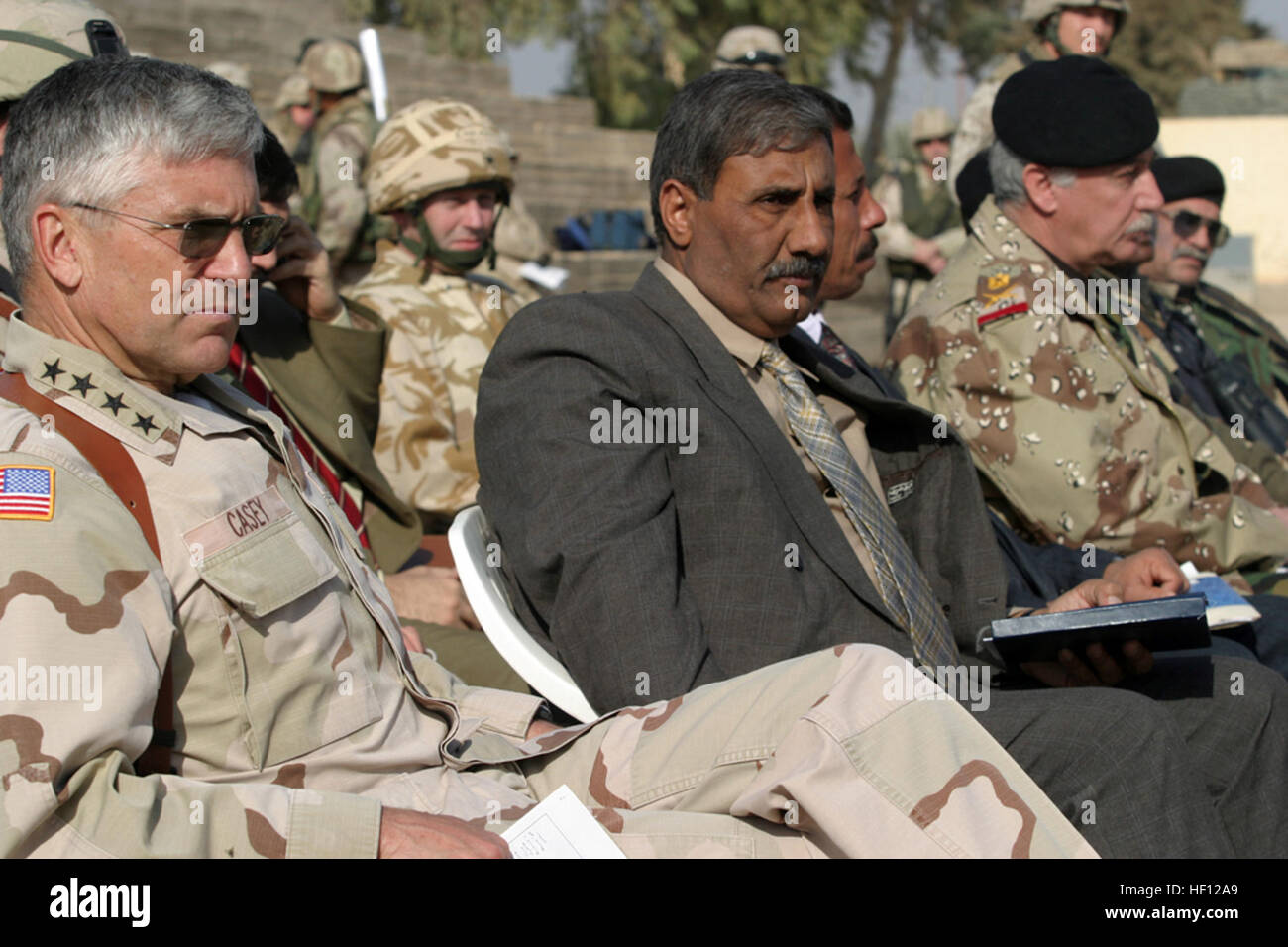 Us army general george casey hi-res stock photography and images - Alamy