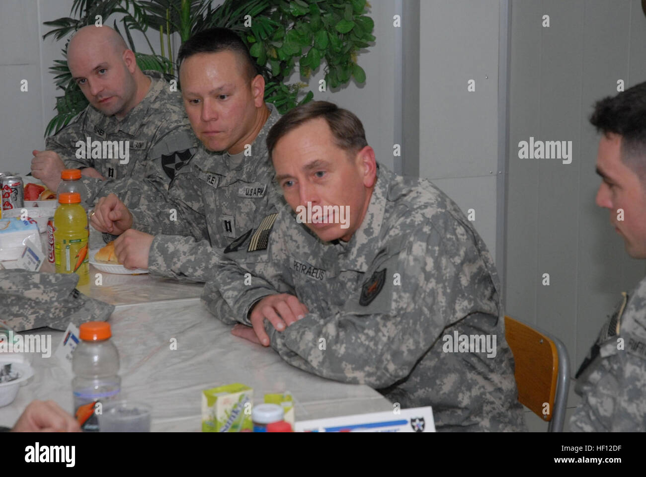 Gen. David Petraeus, commanding general of Multi-National Force-Iraq ...