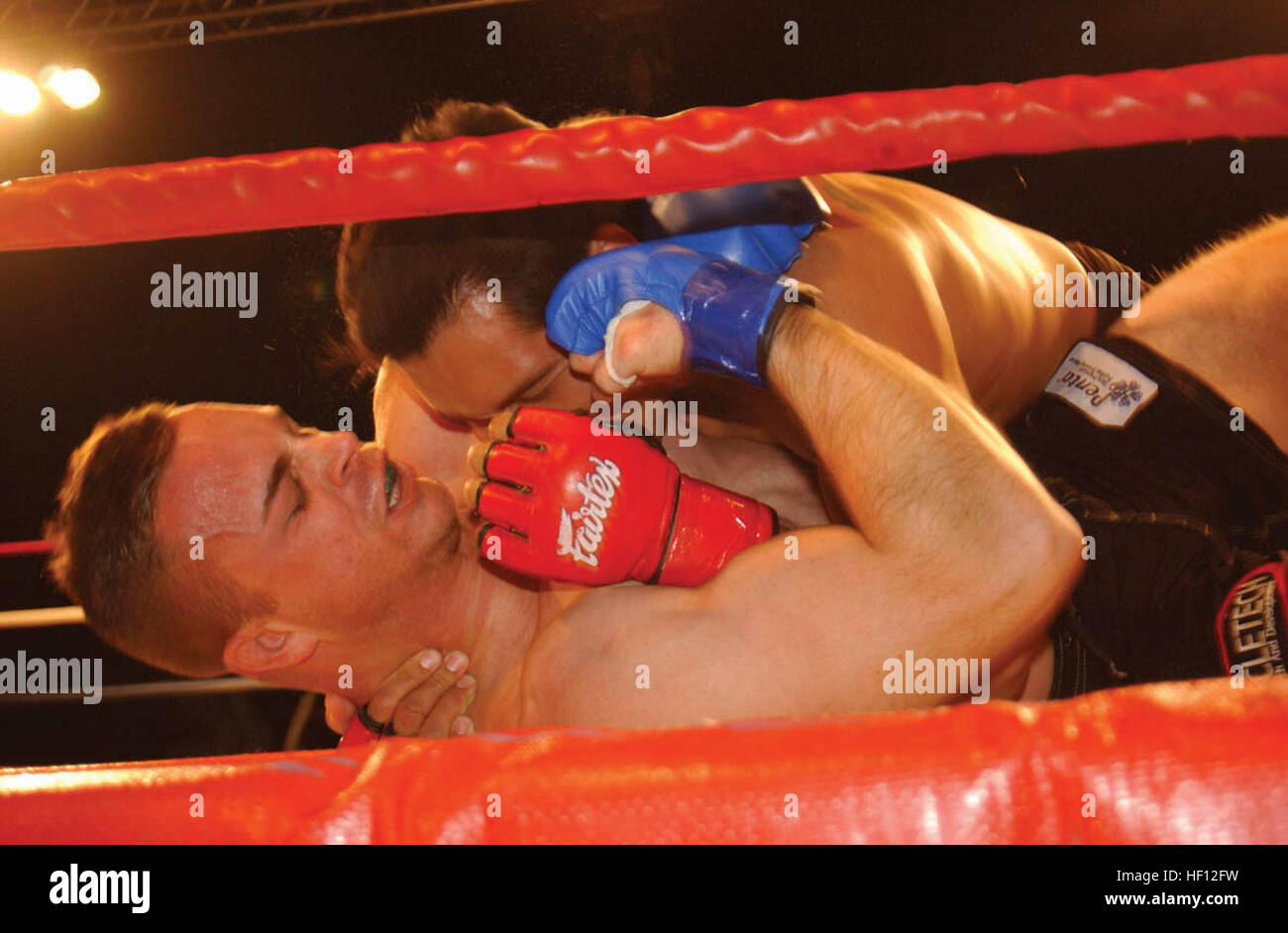 Mma ground fighting Stock Photo - Alamy