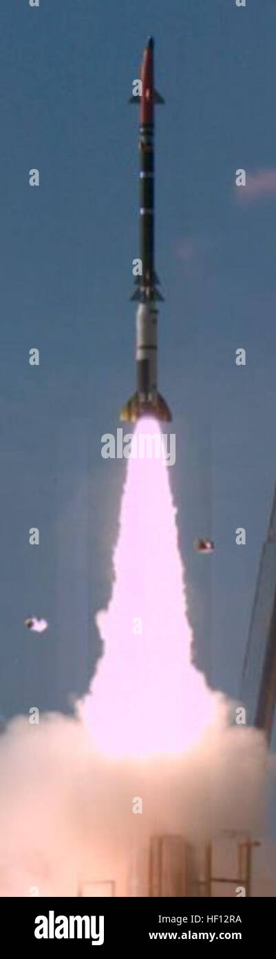 Nov. 20, 2012 - David's Sling Weapons System Stunner Missile intercepts ...