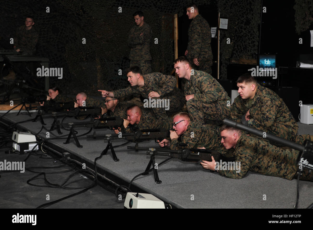 Machine gunners school hi-res stock photography and images - Alamy