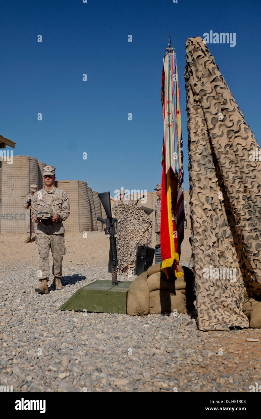 Geronimo with rifle hi-res stock photography and images - Alamy