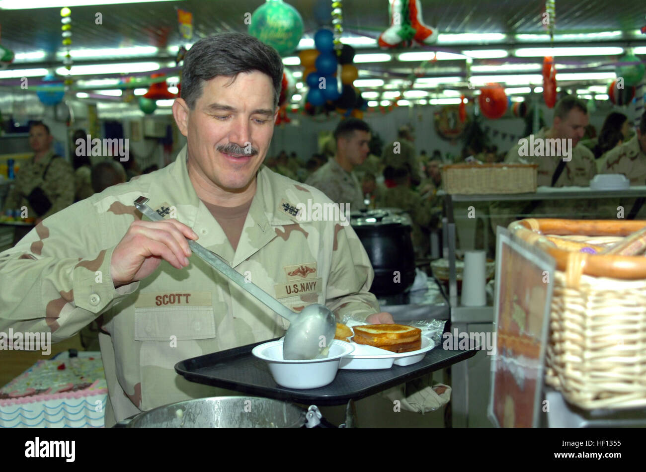 Master chief petty officer of the navy mcpon terry scott hi-res stock ...