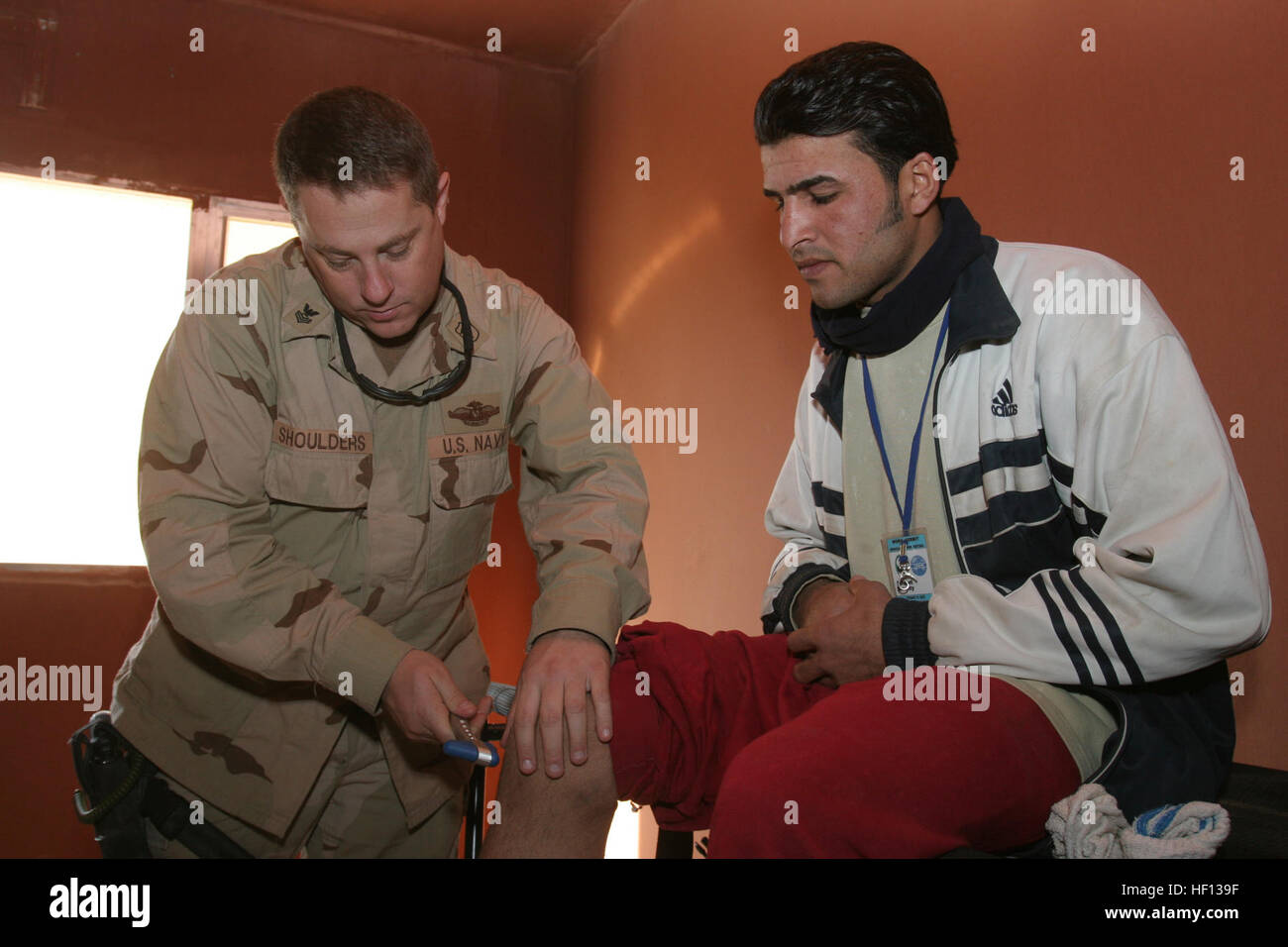 HABBANIYAH, Iraq- HM1 (FMF) Terry Shoulders a Corpsman with Seal Team 1 ...