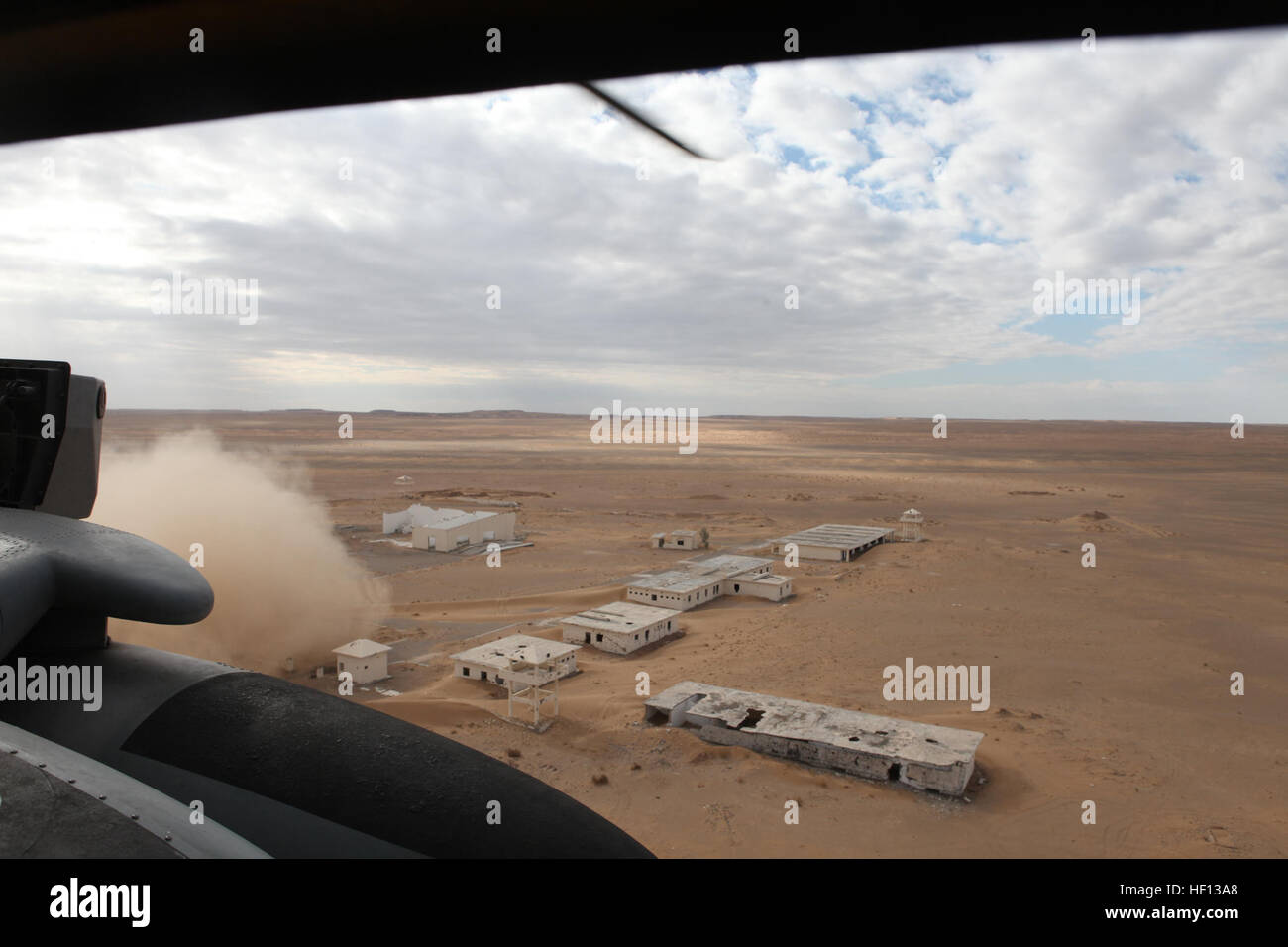 A U.S. Marine Corps CH-53E Super Stallion with Marine Heavy Helicopter ...