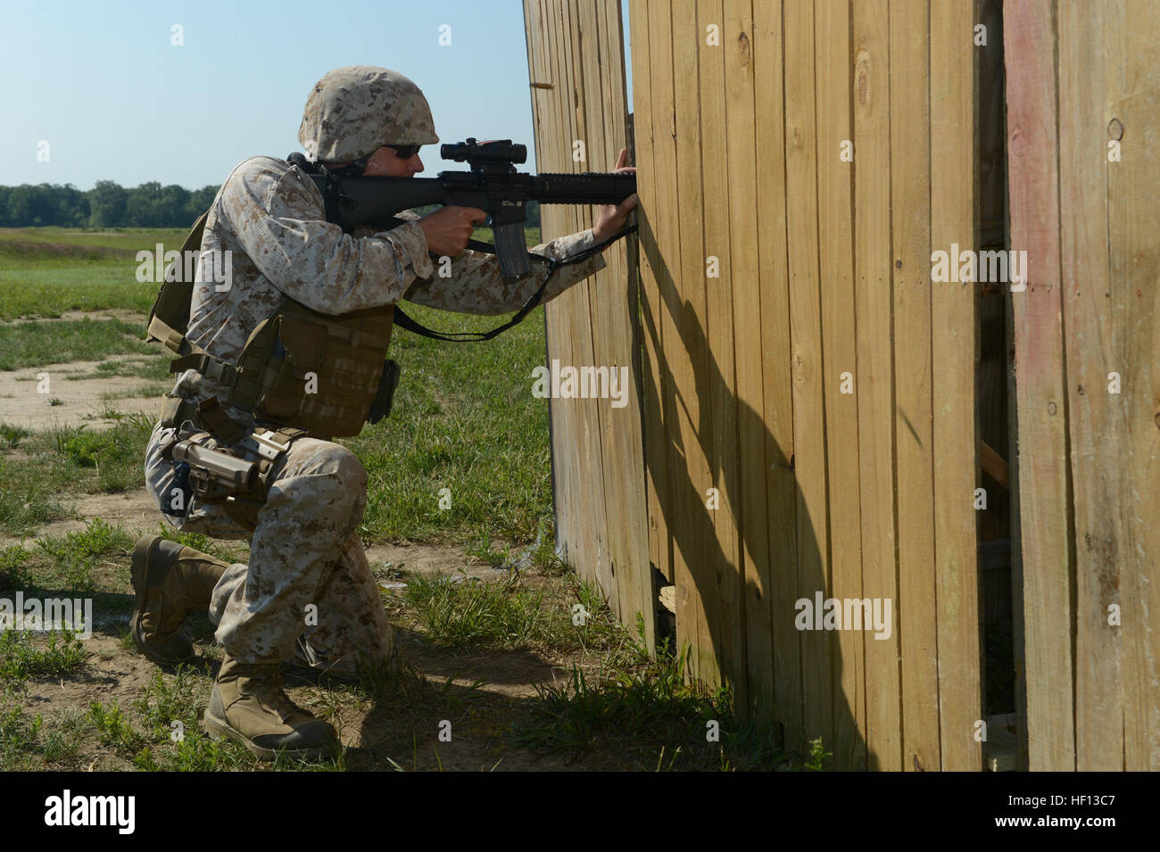 Weapons shooting ranges in hi-res stock photography and images - Alamy