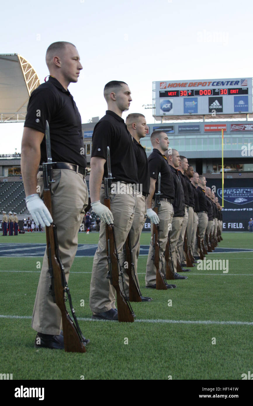 Marines with the Silent Drill Platoon practice drill movements before ...