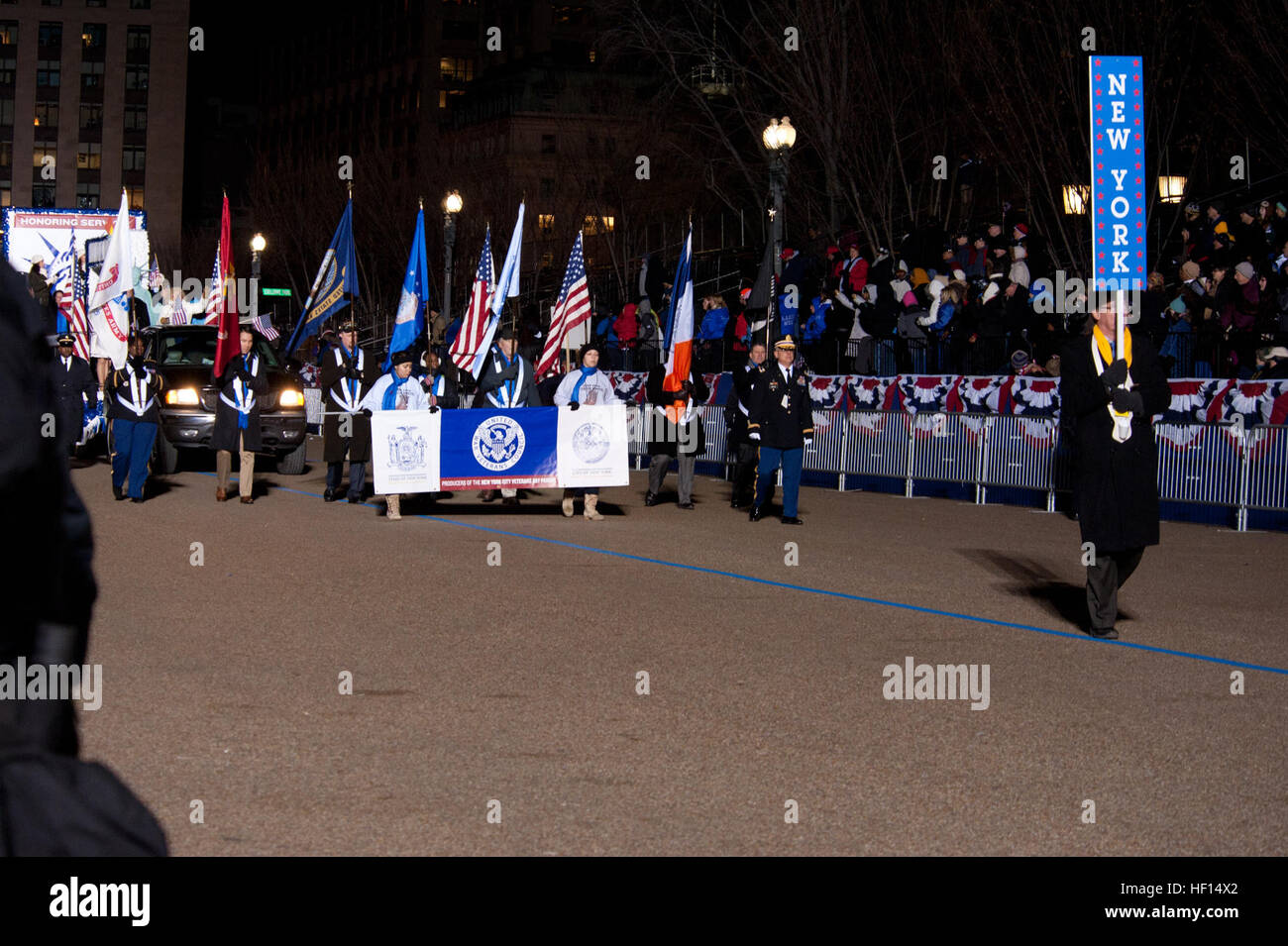 President Barack Obama watches from the presidential inauguration ...