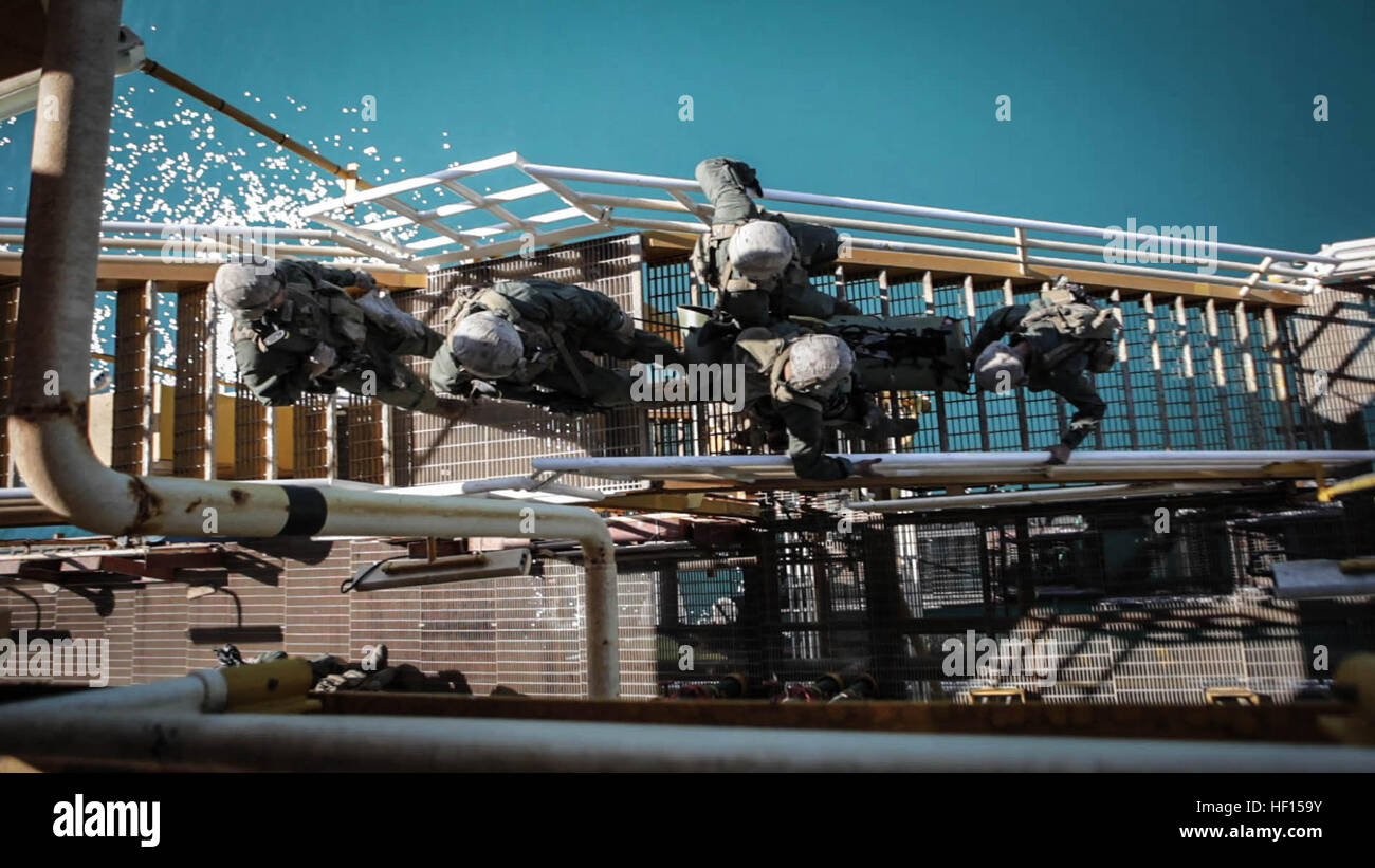 Weapons integration hi-res stock photography and images - Alamy