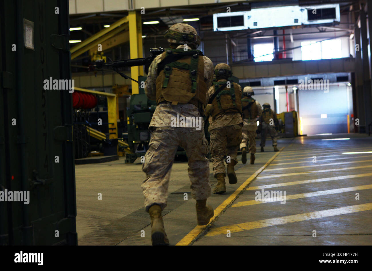Posing with marines hi-res stock photography and images - Alamy