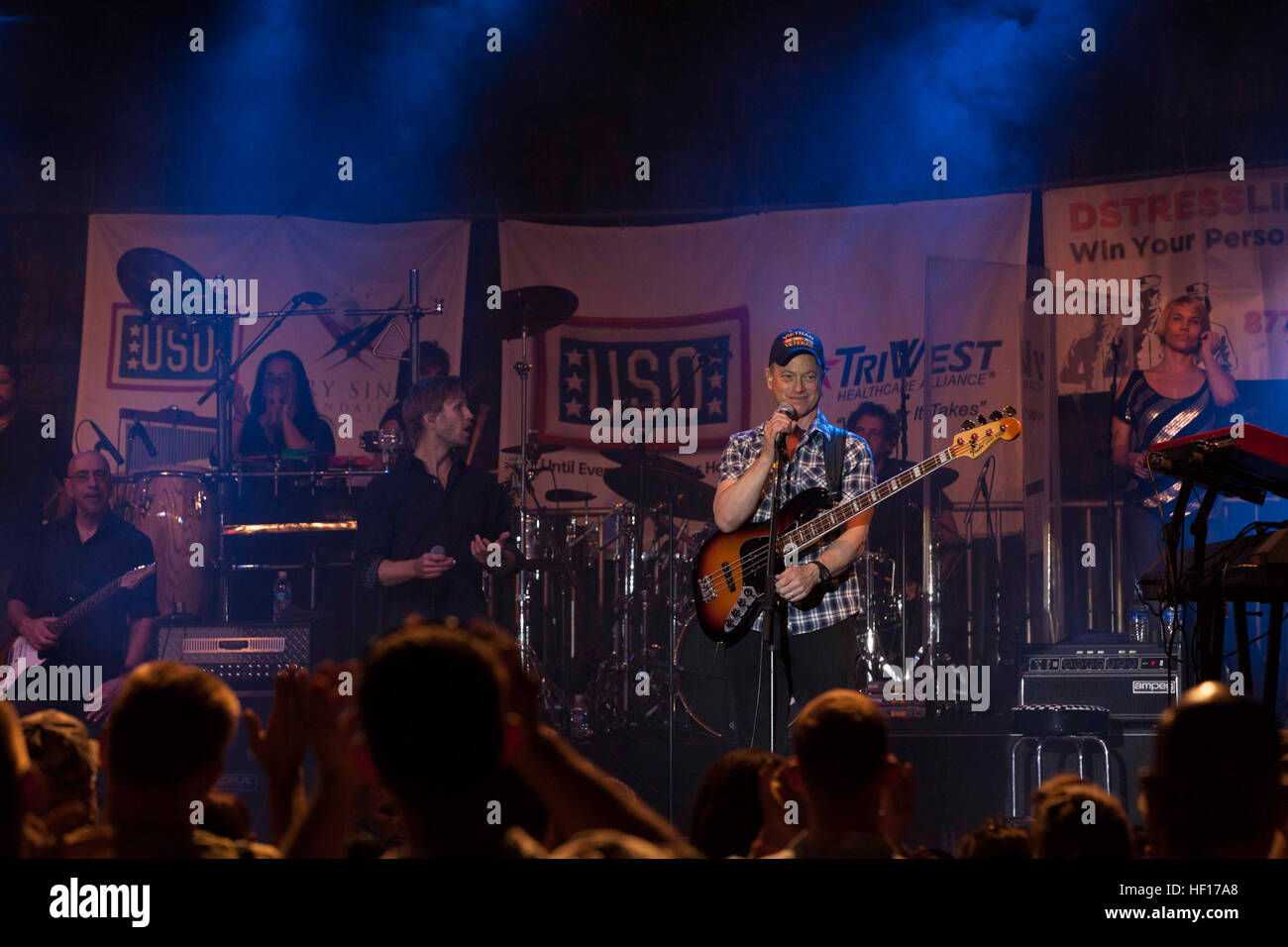 Gary Sinise and the Lt. Dan Band play at the free local concert, March ...