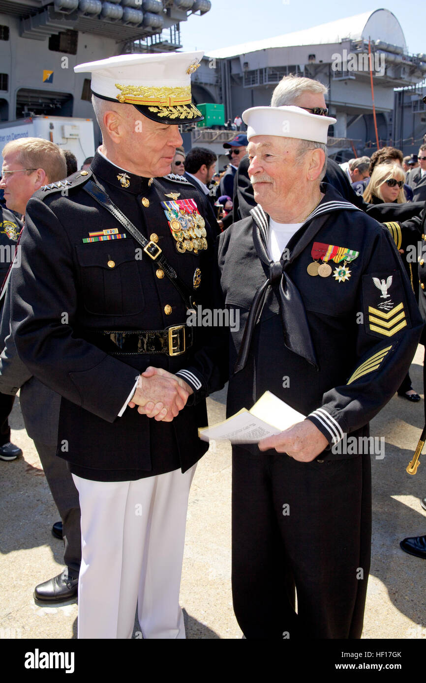 The 35th Commandant of the Marine Corps, Gen. James F. Amos, left ...