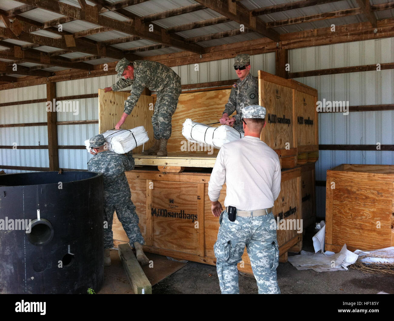 Missouri Army National Guardsmen with Headquarters Company, 1140th ...
