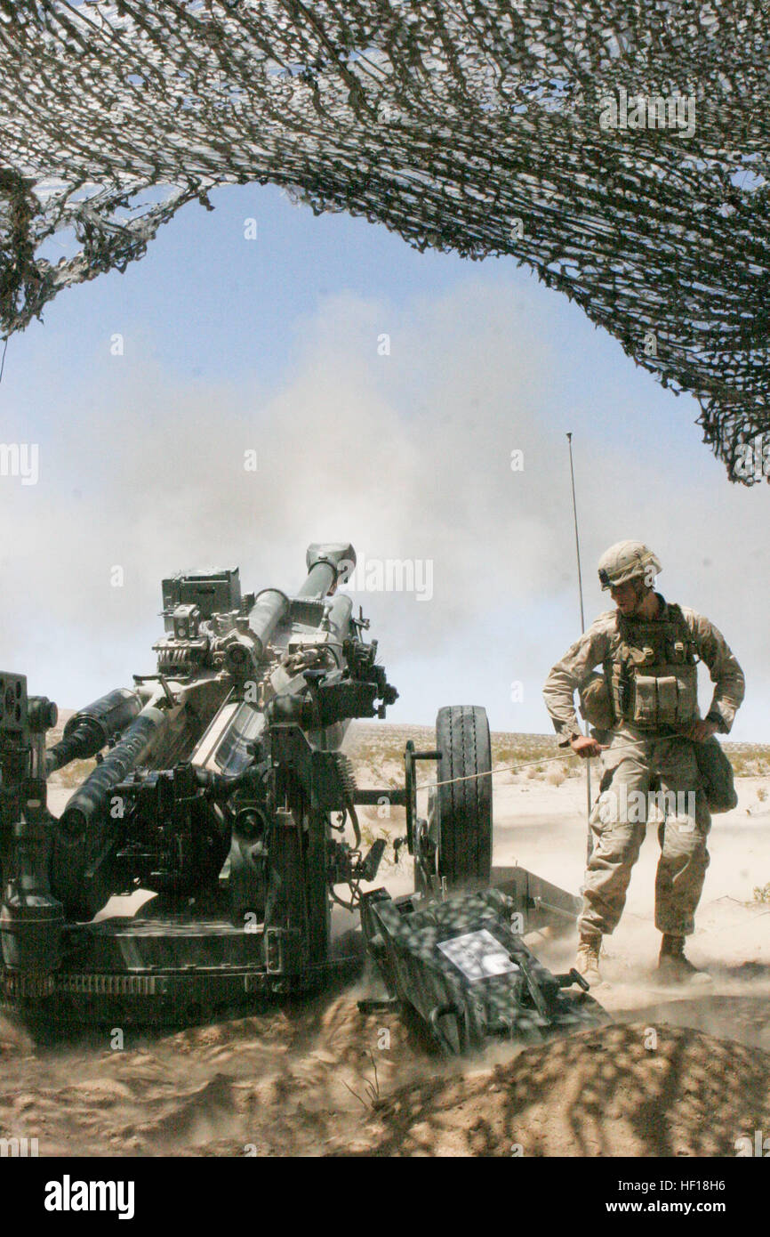 Marines fire m777 howitzer hi-res stock photography and images - Alamy