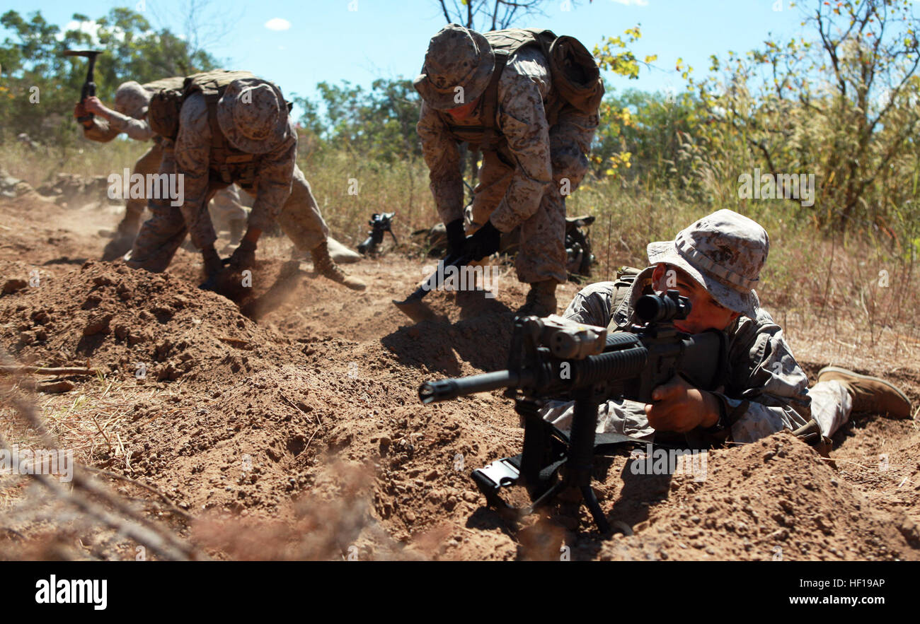 Lance Cpl. Carlos Ortiz (right), rifleman, 1st Platoon, Lima Company ...