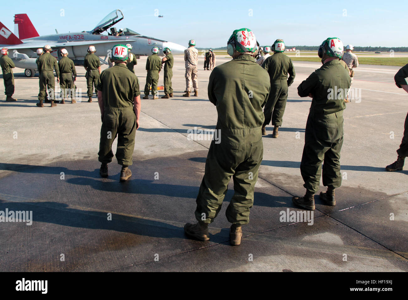 U.S. Marines with Marine Fighter Attack Squadron (VMFA) 232, Marine ...